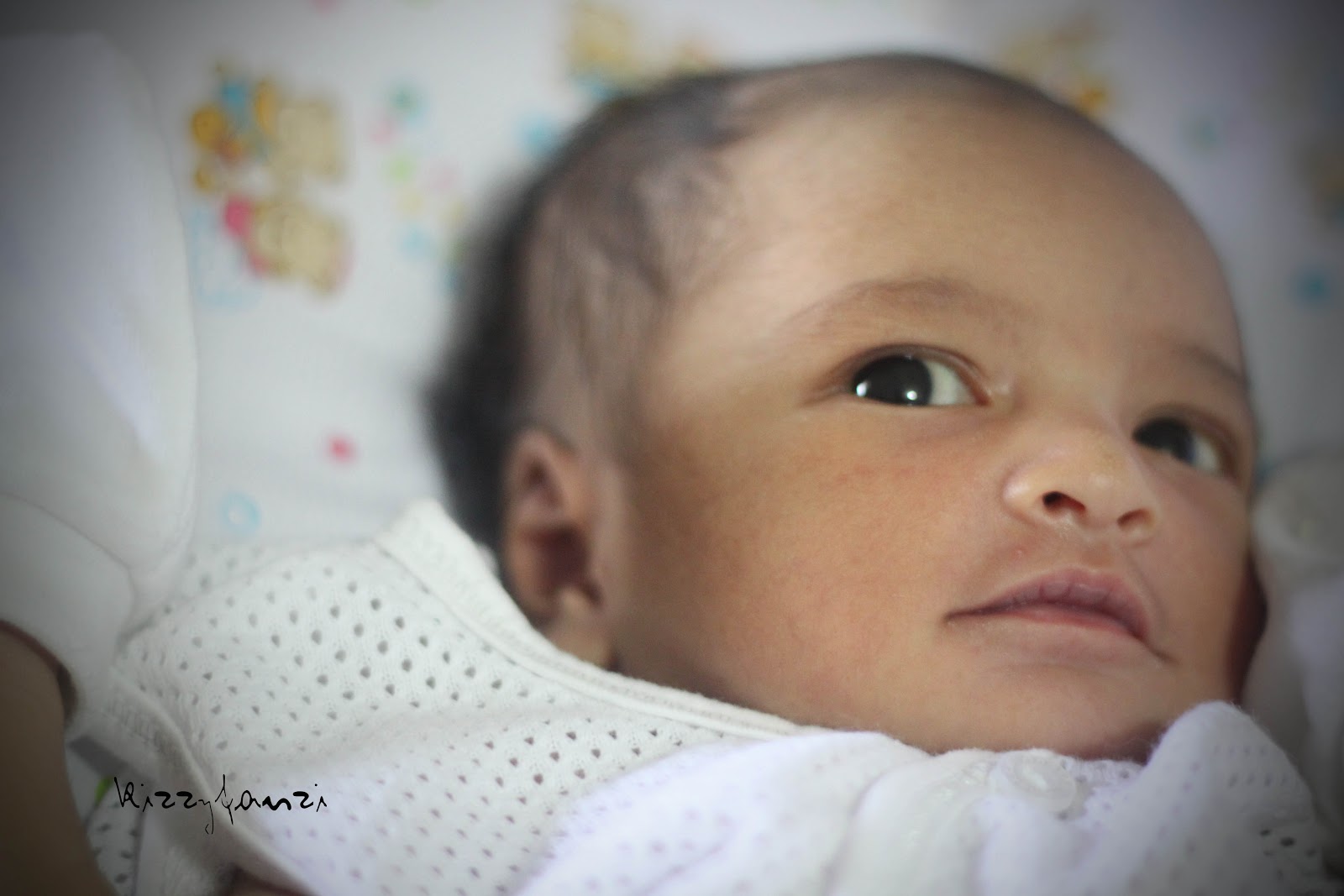 {KizzyFauzi}: Close up with Baby Icha