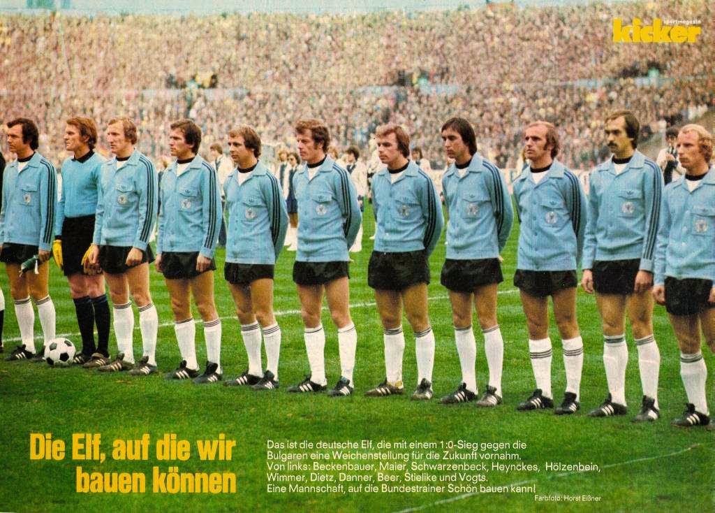 Soccer Nostalgia: Old Team Photographs-Part 23g