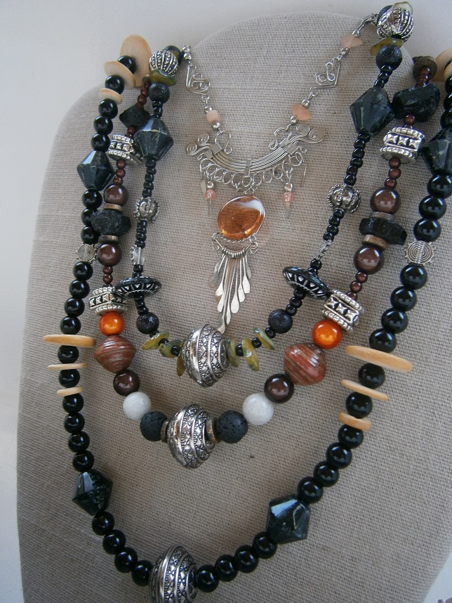 Trinkets Jewelry Designs: Tribal Jewelry is hot for spring!