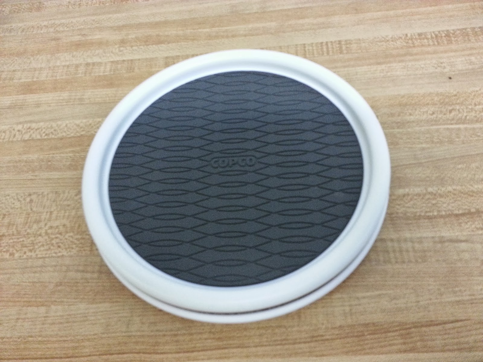 Jane Chérie: Turntable for Dollhouses