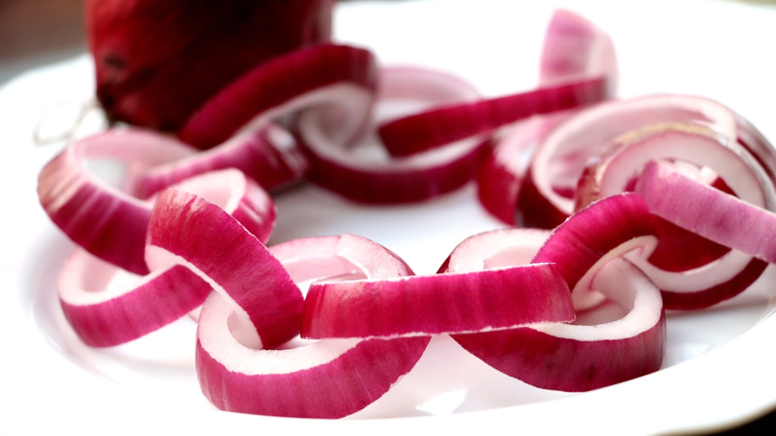 Josephine's Recipes: How To Make Red Onion Chain - Fruit and Vegetable ...