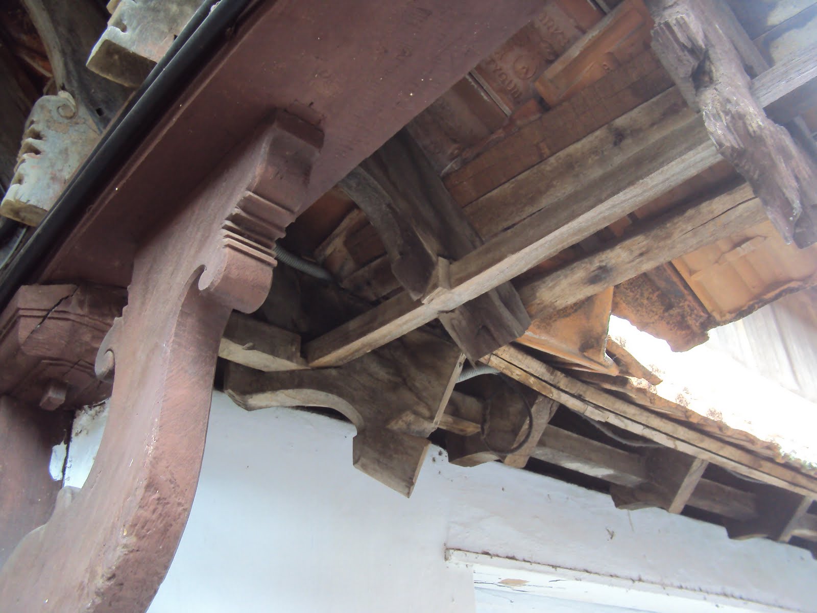 ARCHITECTURE STUDENT'S CORNER: KUTHIRAMALIKA IN TRIVANDRUM, KERALA