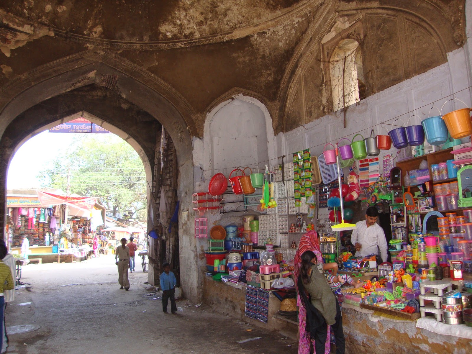 Climber & Explorer: The Gates of Farrukhnagar - Dilli Dawaza & Jhajjar ...