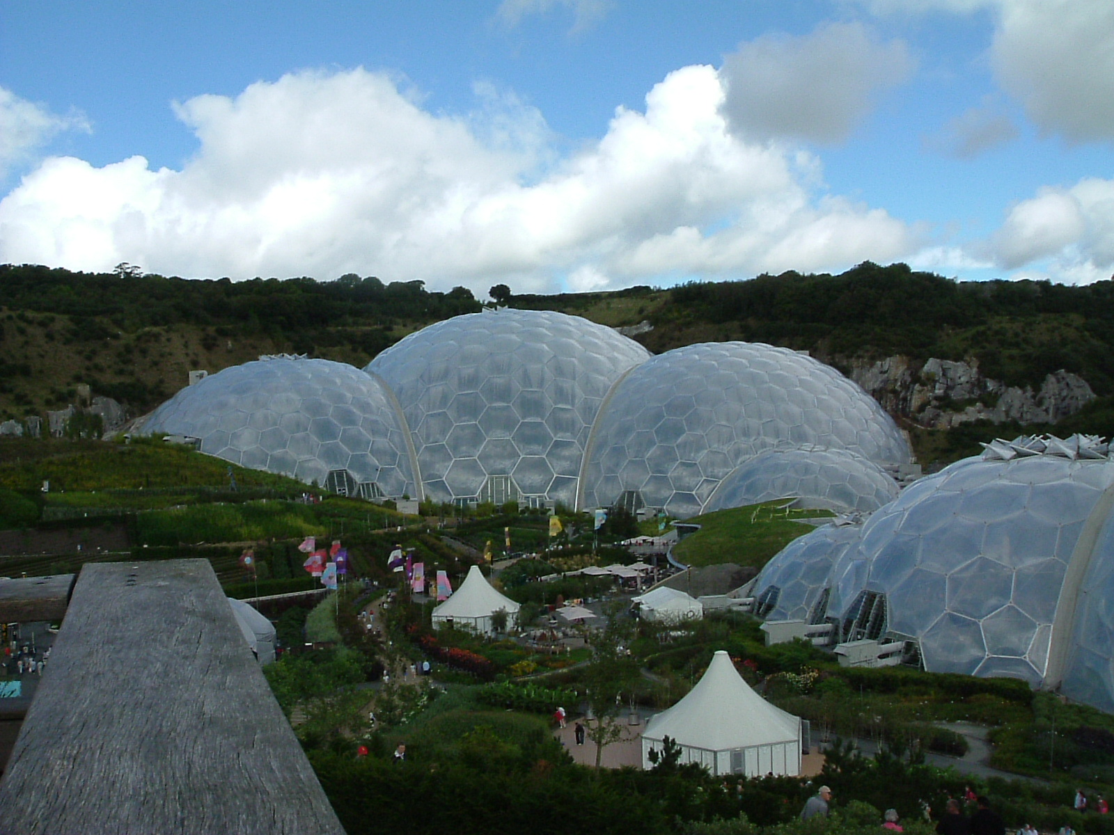 plain Note: Bio Dome