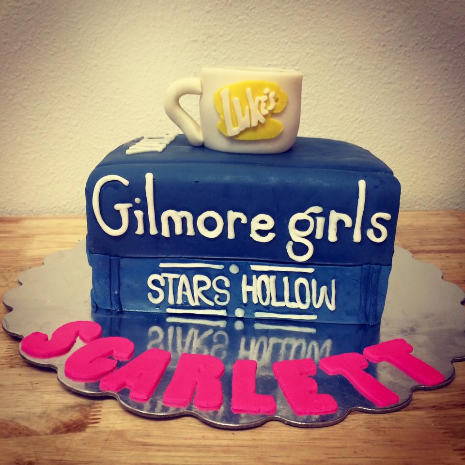 Crunix Cakes: Gilmore girls cake