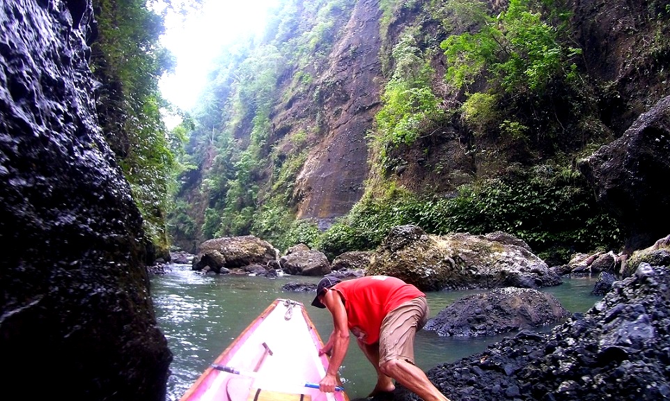 Smart Backpacker: Shooting the Rapids in Pagsanjan Falls