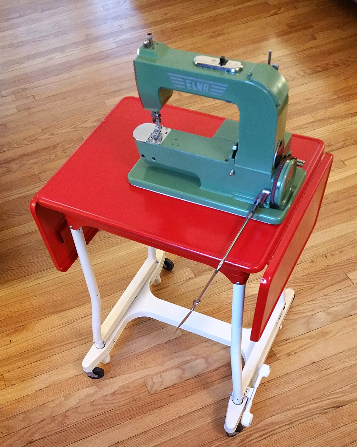 The Perfect Sewing Table for a Grasshopper