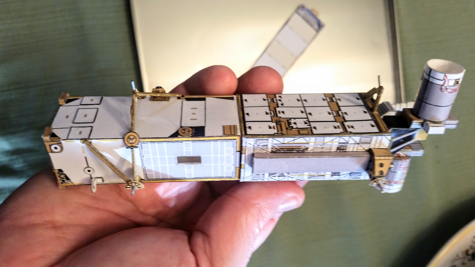 A"Mays"ing Papercraft: ISS "Power Up!"