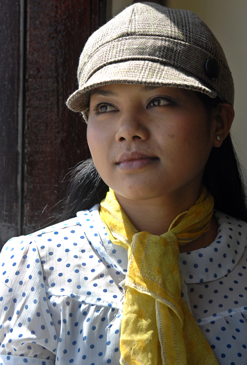 KI Media: Singer close to her Khmer roots