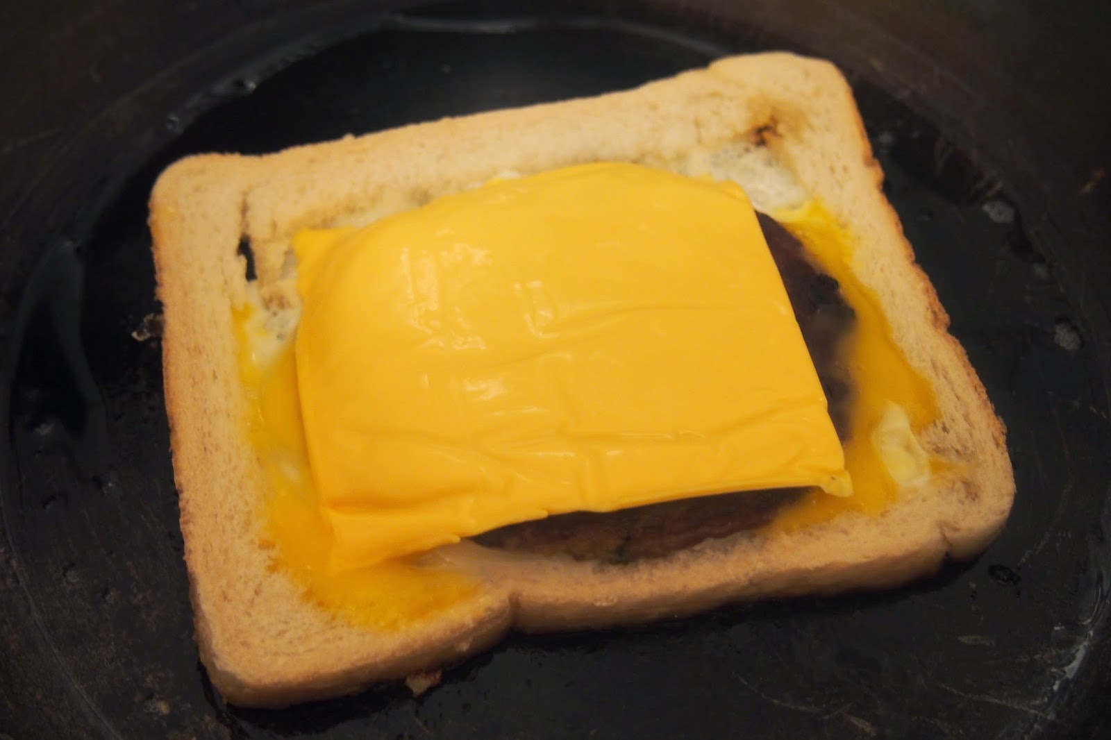 From the eyes of Mr Mama : Diary of a Father : Burger Benjo Mr Mama