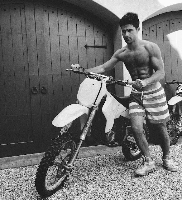Alexis_Superfan's Shirtless Male Celebs: Max Ehrich shows off a new toy ...