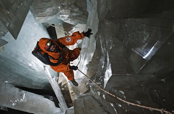 Canyoning - Caving: Giant Crystal Cave, Naica mine, Mexico