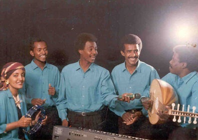 ƮᏲҾ дևծιστøρία.: Ighd Al-Jalad: Sudan's Motown Band? - عقد الجلاد.