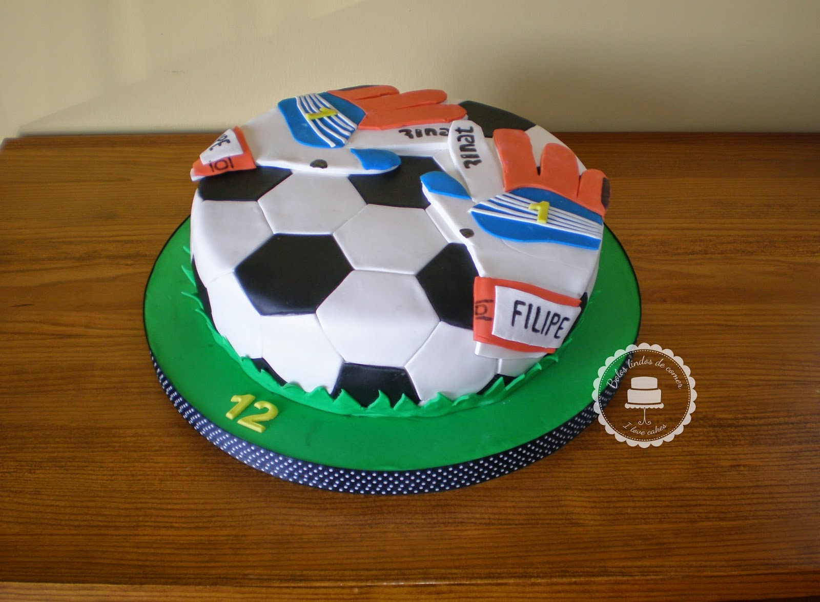 Bolos lindos de comer: Bolo luvas guarda-redes/ Goalkeeper's gloves cake