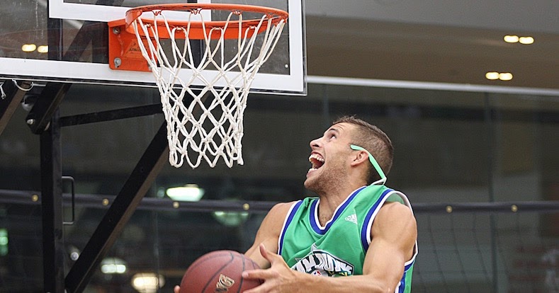 Island Storm sign Canadian SF Demitri Harris - NBLCentral