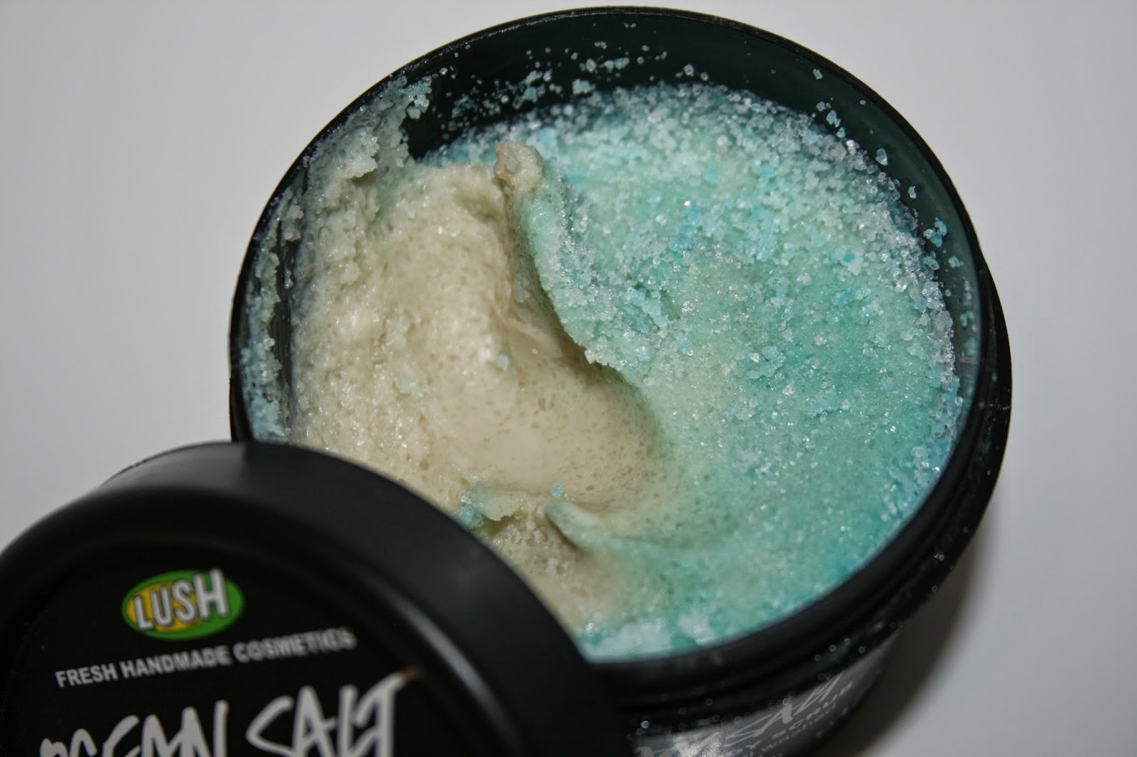 ! Enchanted Makeup: Daily dose of Lush... Ocean Salt Review