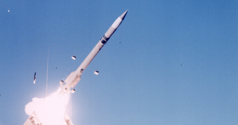 desarrollo defensa y tecnologia belica: El demostrador de Raytheon LTAMDS completó las pruebas ...