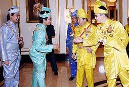 Keluarga Tuanku Munawir: Tunku Ali Redhauddin Muhriz (Tunku Besar Seri ...