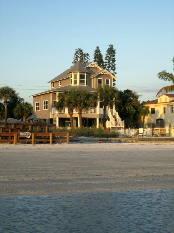 Die schönsten Strandhäuser: Traumhaft gelegenes Haus am Strand in Florida