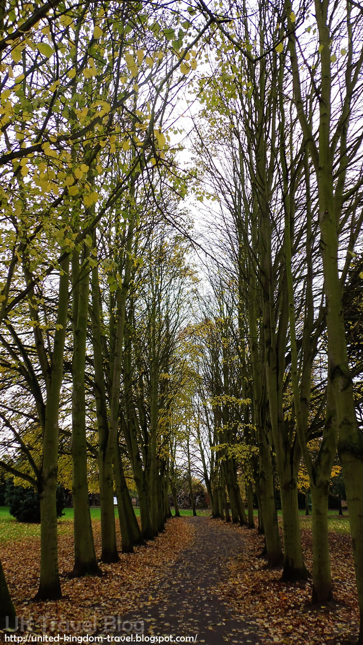 Cedars Park in Cheshunt - The Globe Trotter