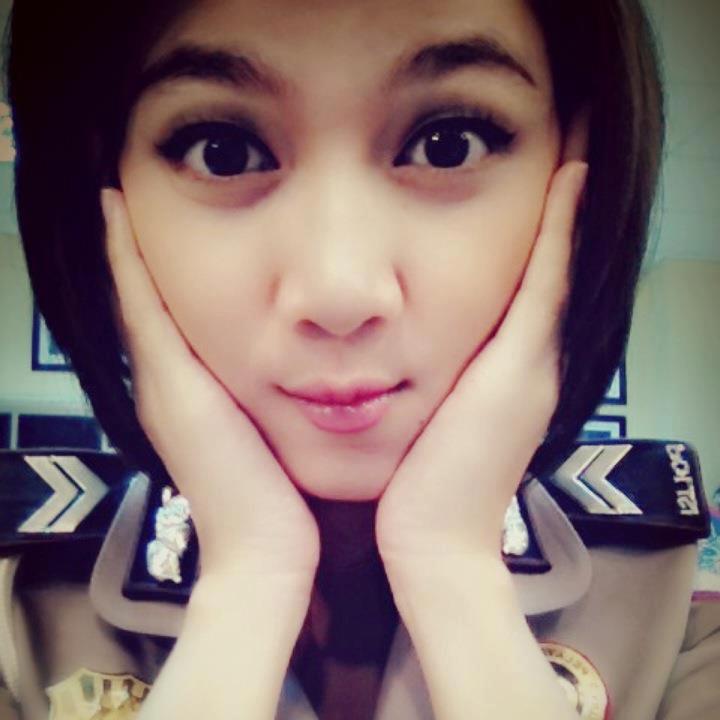 Biografi Profil Biodata: Profil Biodata Polwan Cantik Briptu Dara Intan