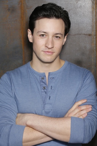 Nicbeemz Reviews: Spies Are Forever...It's A Musical