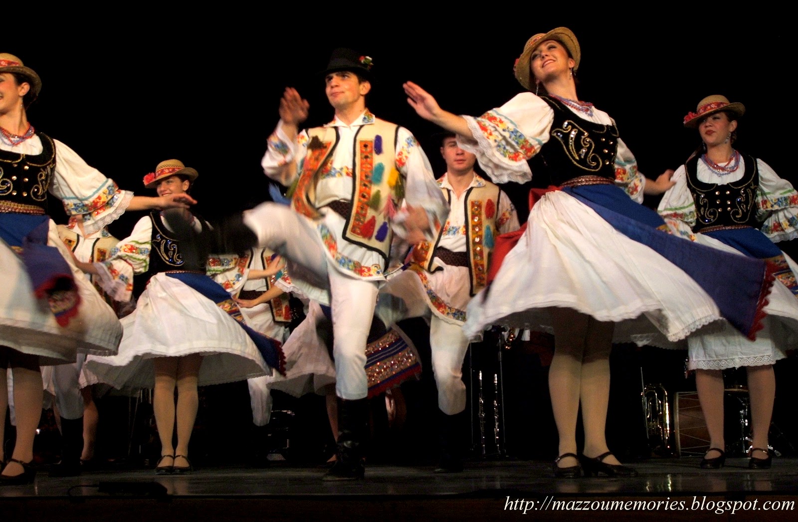 Mazzou's Memories : Photos: Tamburitzans show part 2