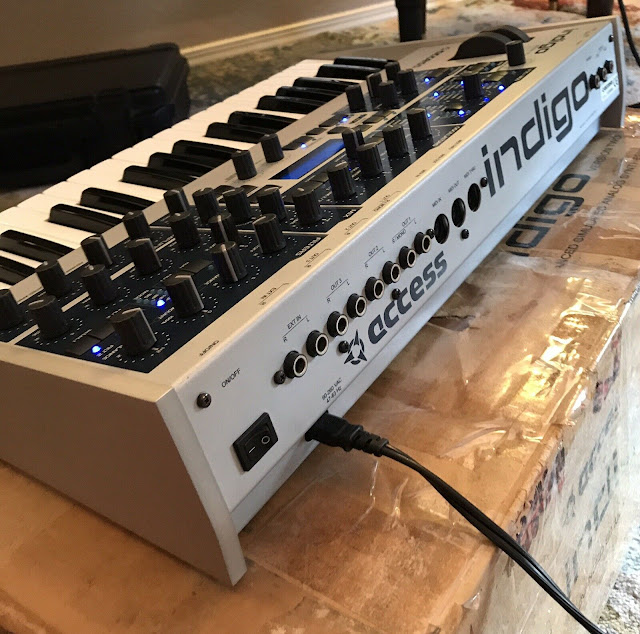 MATRIXSYNTH: Access Virus C Indigo 2 Keyboard Synthesizer SN 10200063 w ...