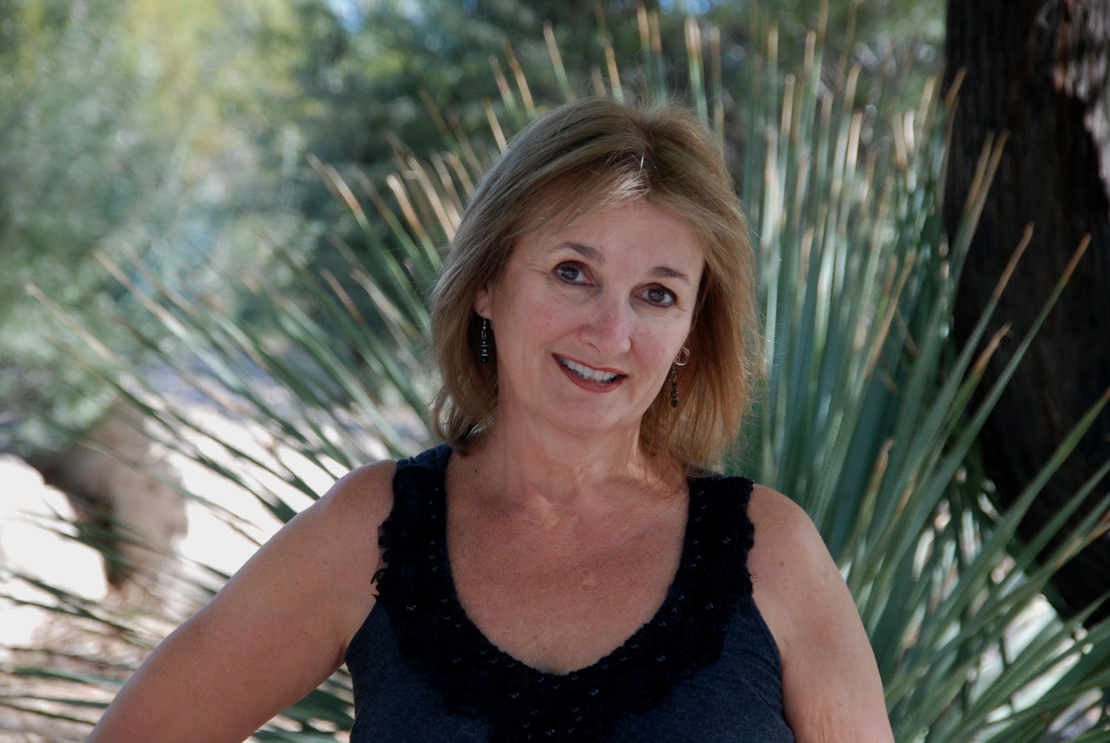 Linda Lou, live from Las Vegas!: About me