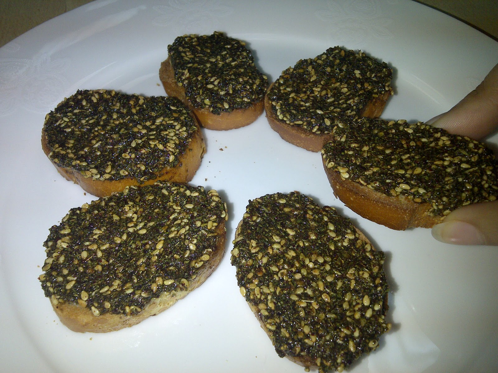 Maryam's Culinary Wonders: 265. Zait wa Zaatar: Zaatar Toasties