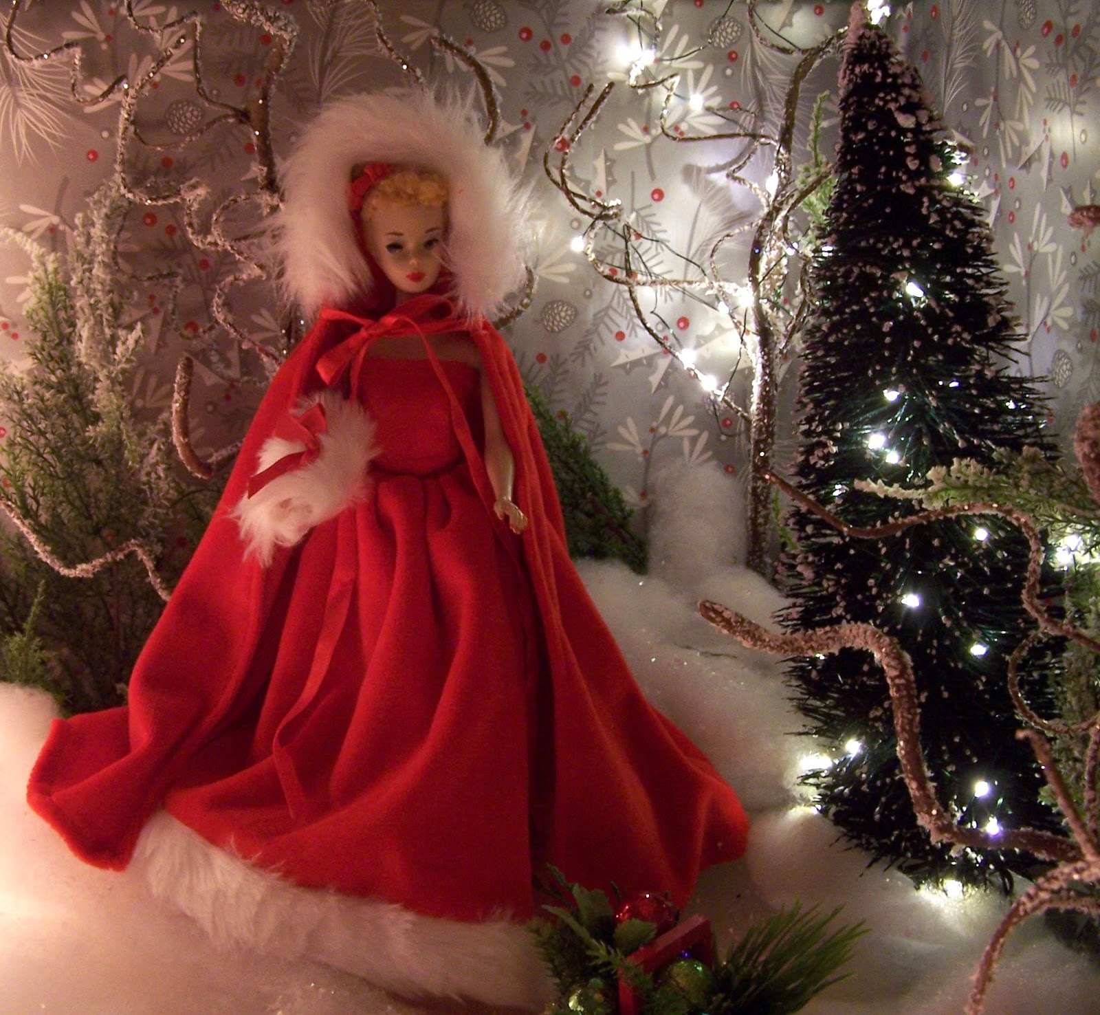 Barbie:OldNewGreenRedo : Photo Shoot:Christmas in the Snow