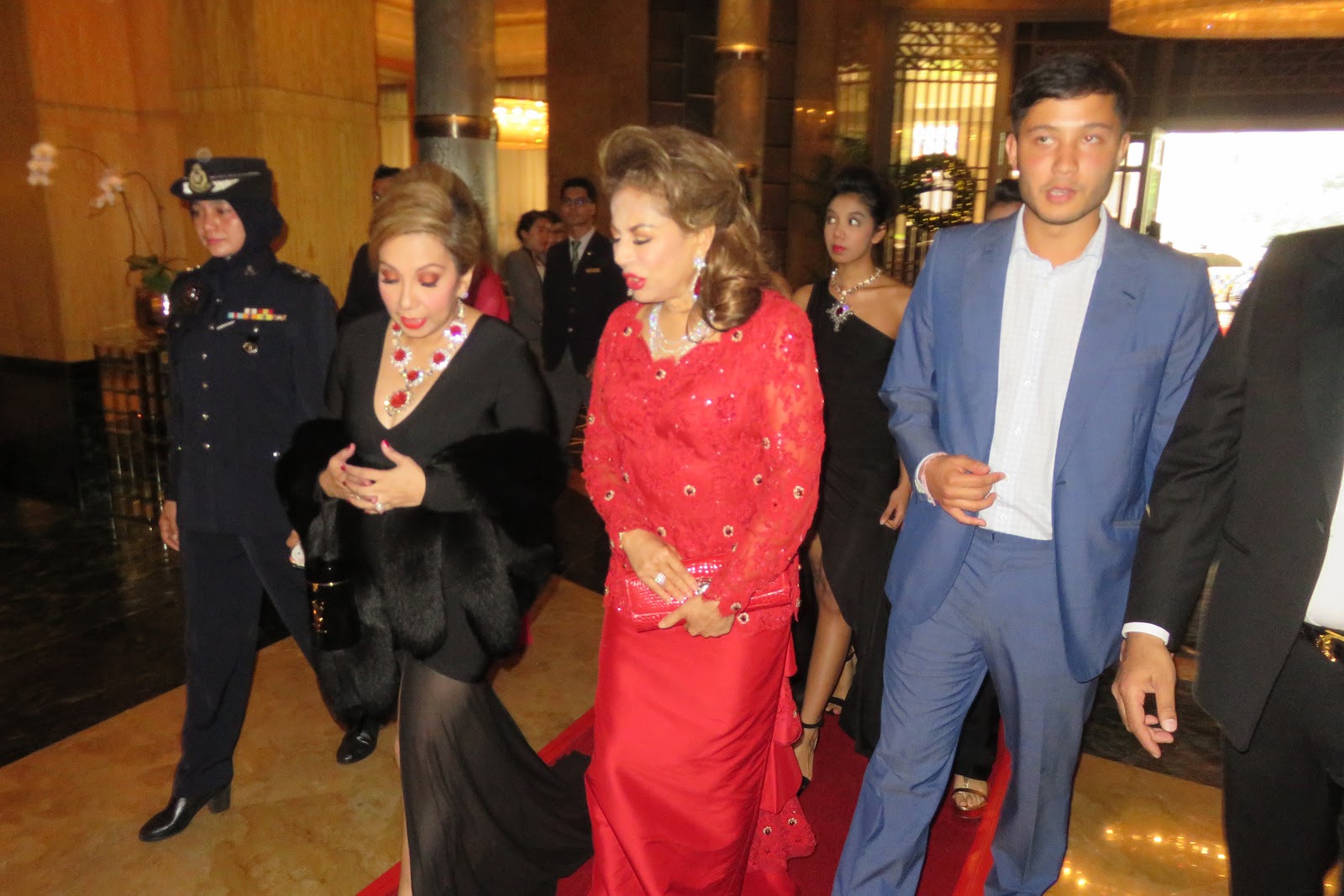 Kee Hua Chee Live!: DATO SRI ANDREW AND DATIN CHRIS ABISHEGAM HOSTED A ...