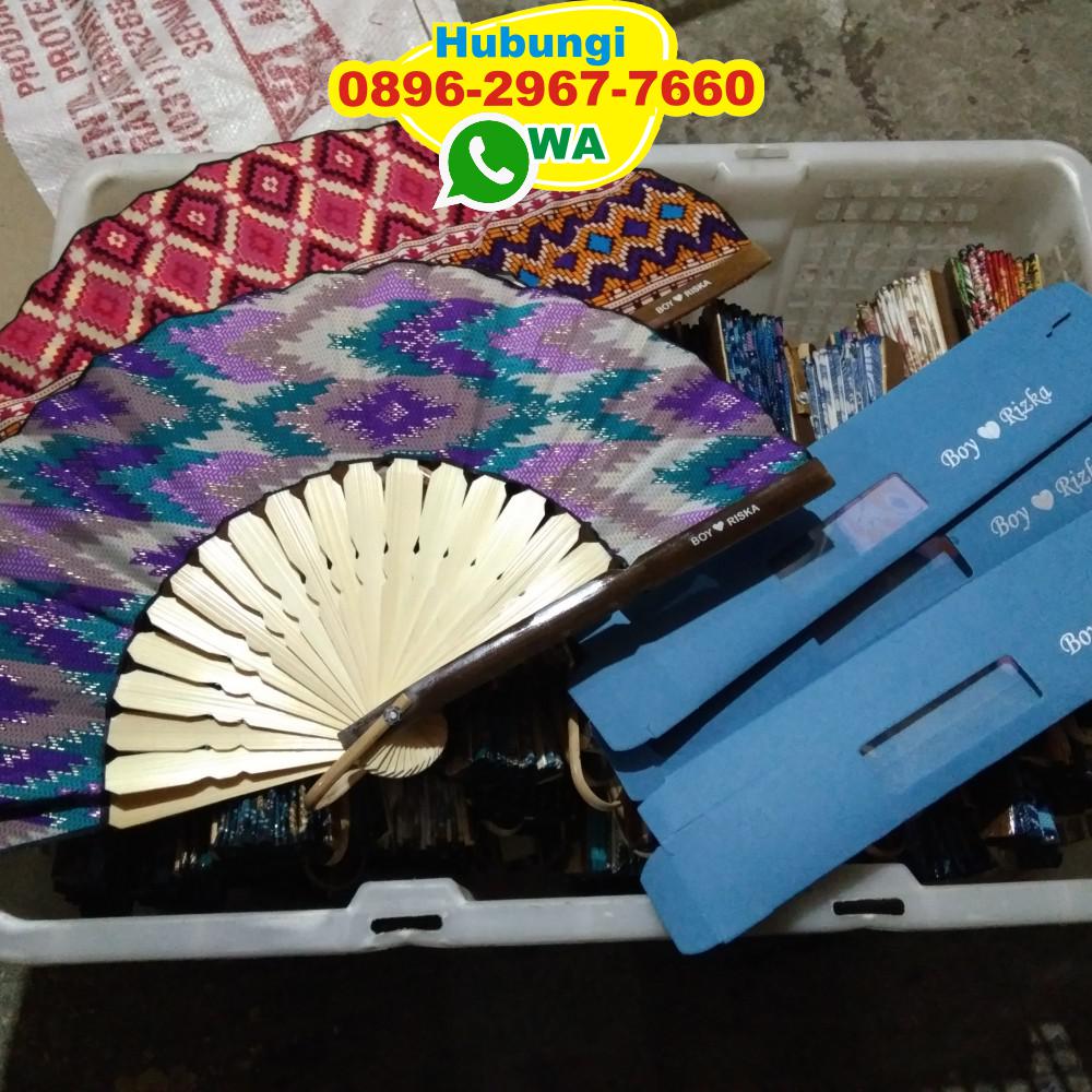 Souvenir Kipas Batik Kemasan Box | Souvenir Pernikahan