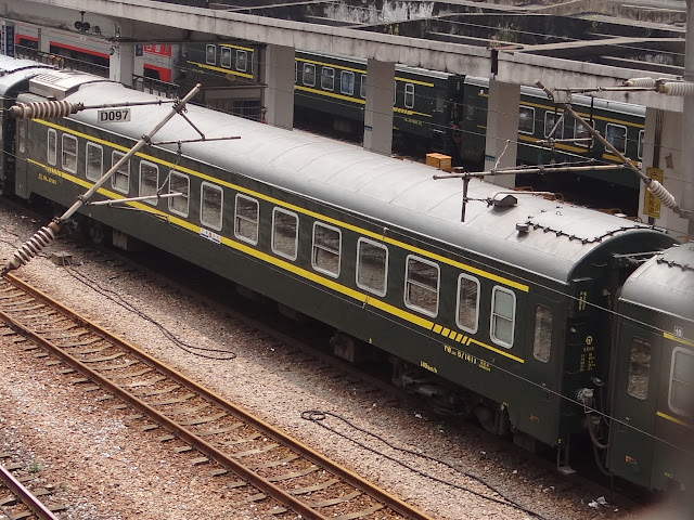 Blair's 鐵道攝影: 中國鐵路YW25K型硬臥車