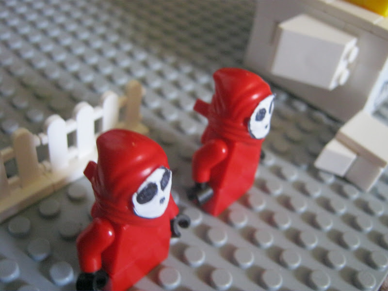 EVERYTHING LEGO: Shy Guys, Luma, Bomb-ombs, and red mushrooms
