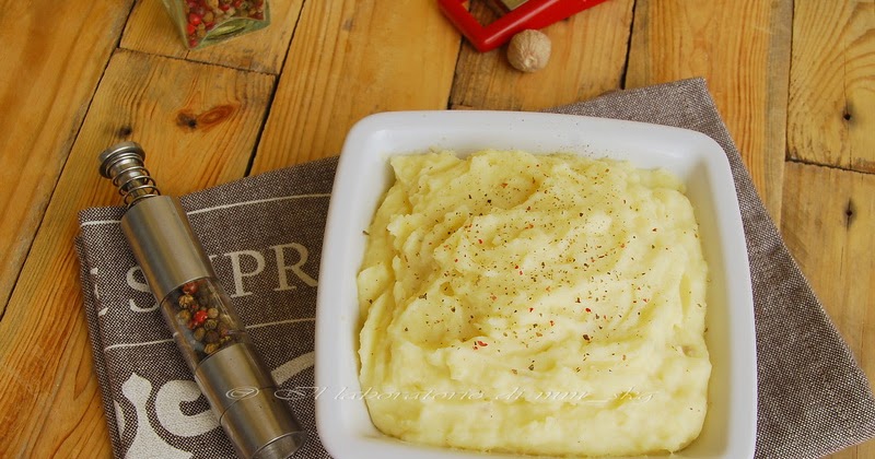 IL LABORATORIO DI MARINA: ΑΠΛΟΣ ΠΟΥΡΕΣ ΠΑΤΑΤΑΣ // PUREA DI PATATE