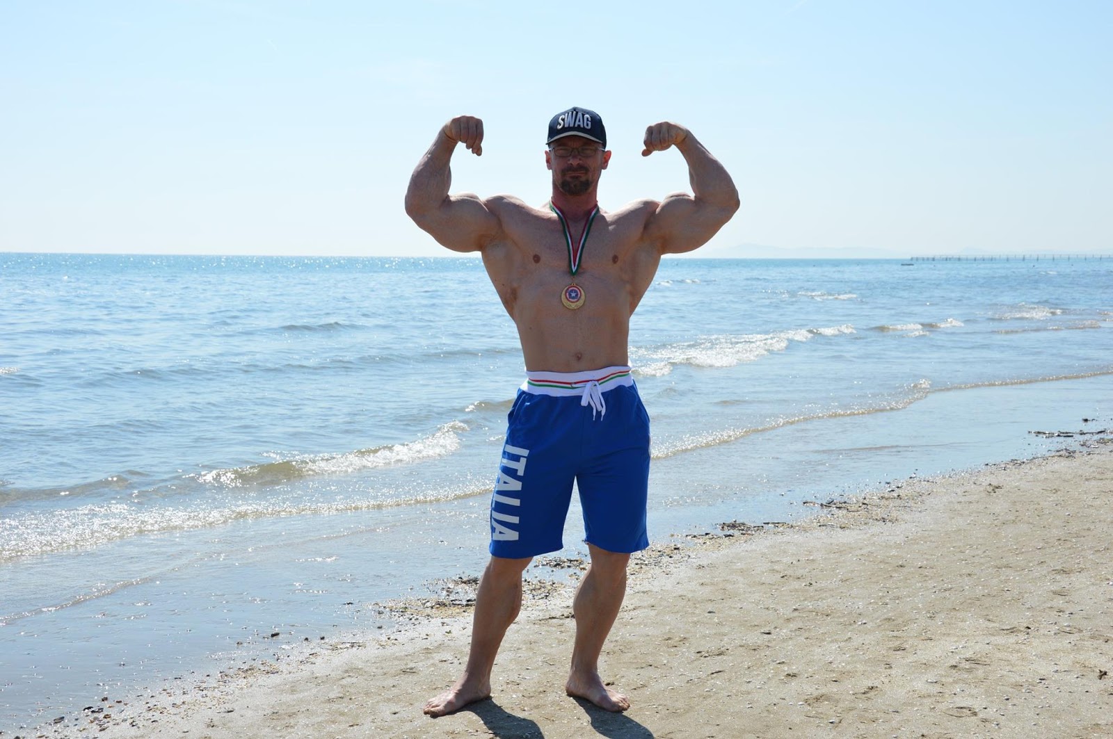 Muscle Lover: Belgian Master bodybuilder André Dufrasnes