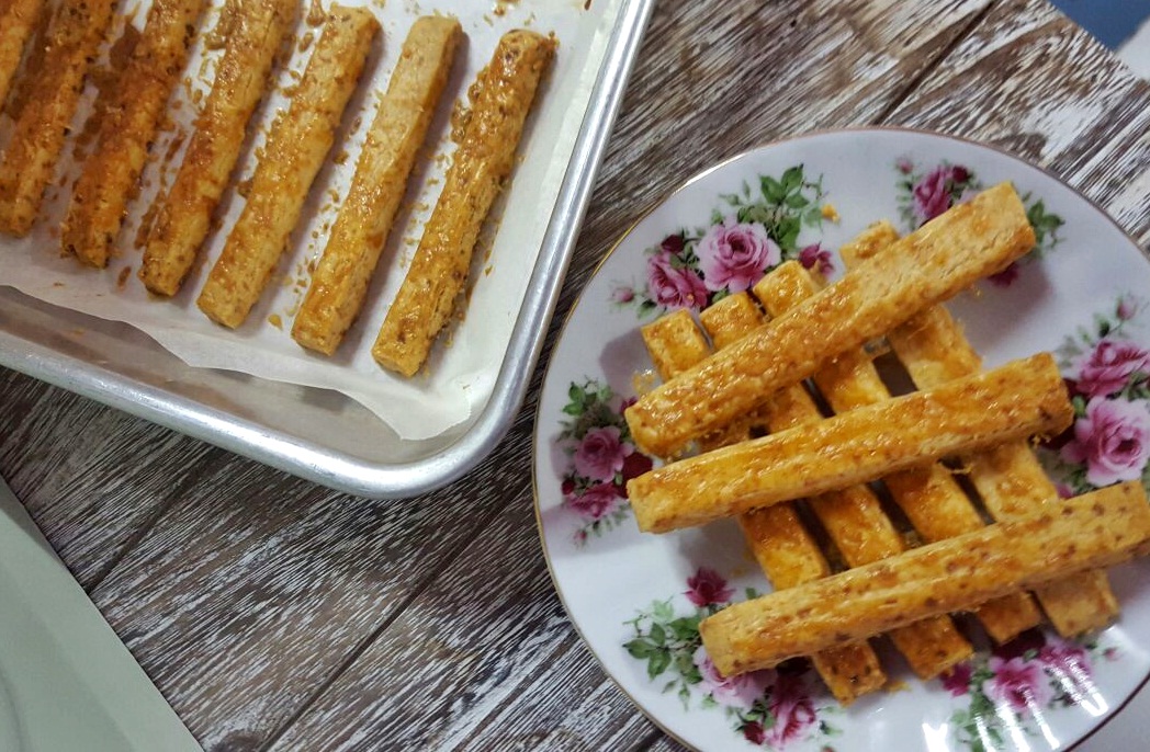 SurayaMSyed: Biskut Keju Parmesan