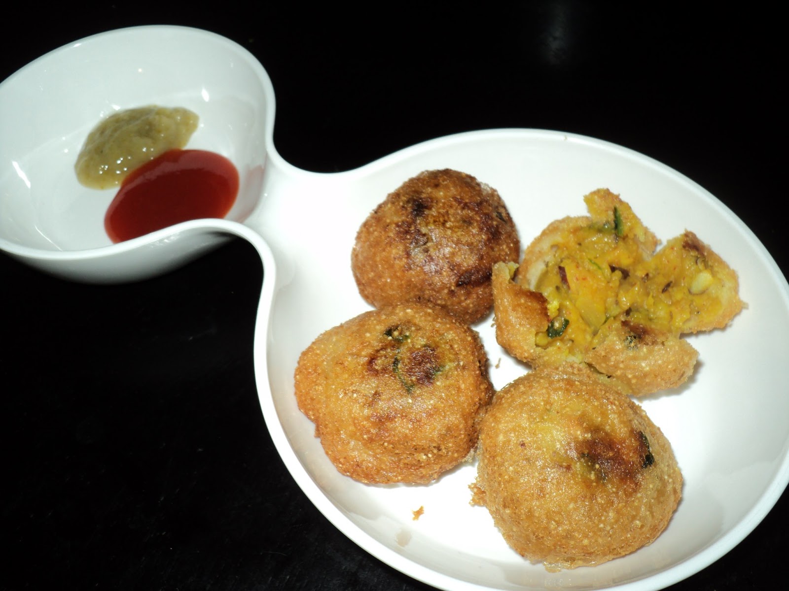 Oriyarasoi - The cosmopolitan Odia's Kitchen !: Biri Chop ( Urad dal ...