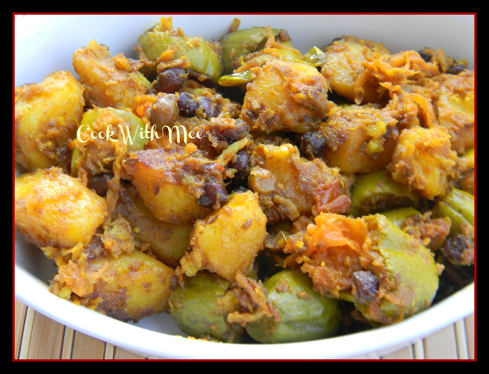 Cook With Poulamee: Aloo Kumro patol er Chokka or Potato Pumpkin Curry ...