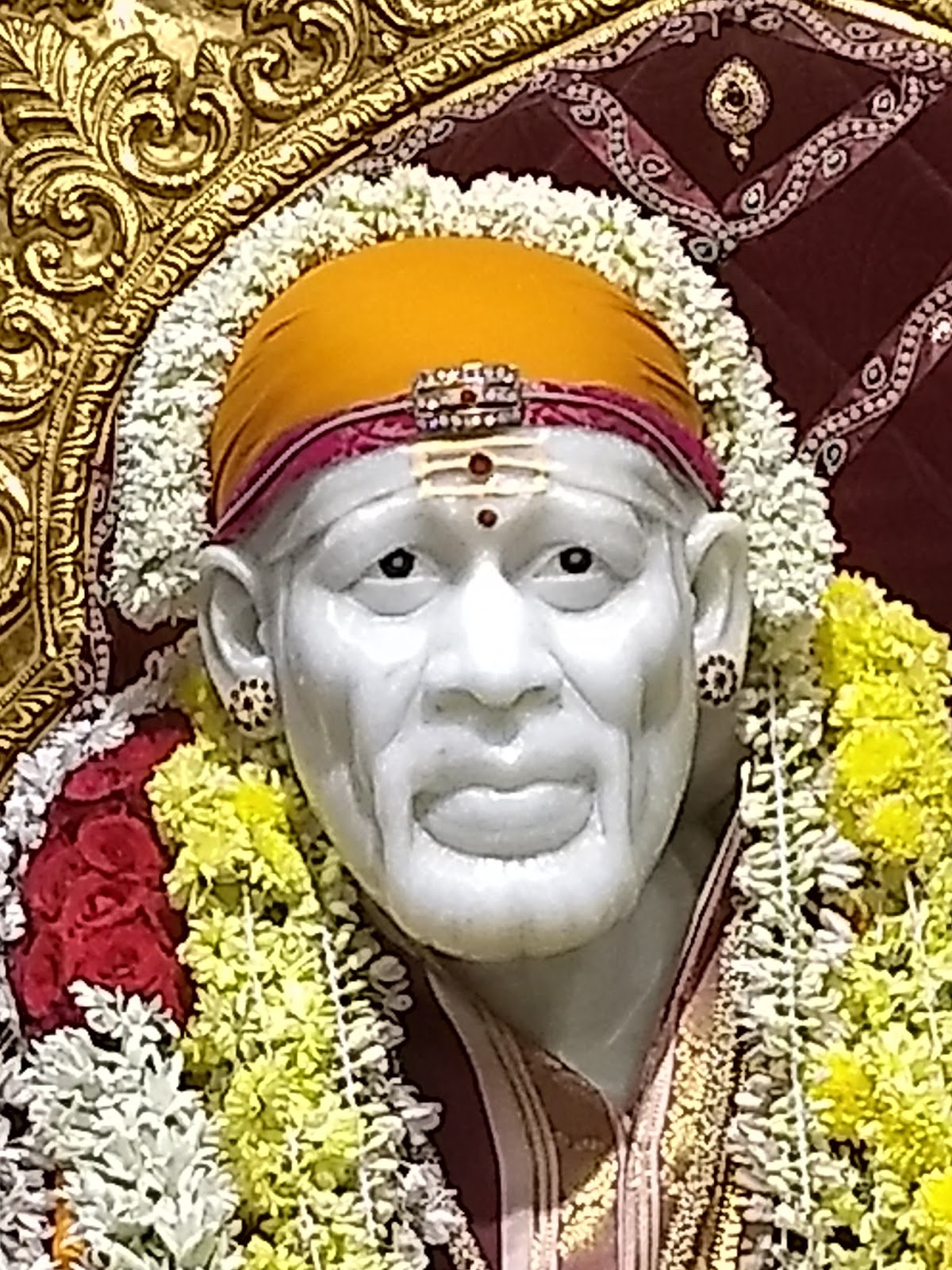 Sai Wallpaper: Sri Shirdi Sai Mandir. Saibaba Temple Street ...