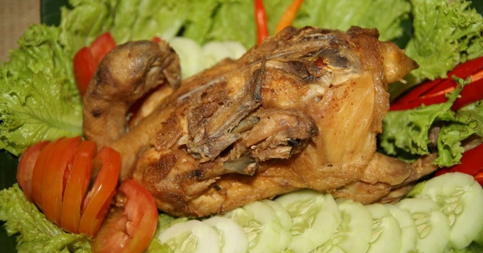 Resepi Ayam Kampung Goreng Ingkung Utuh Empuk (Whole Fried Chicken Recipe)