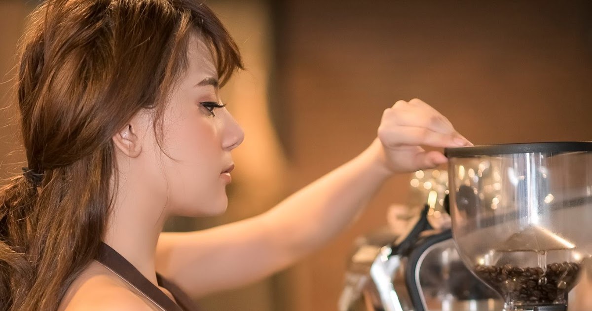 Hot girl… Alisa Phonaem – Dep.Pro.Vn