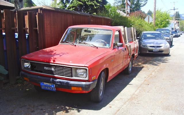 THE STREET PEEP: 1982 Mazda B2000 Sundowner