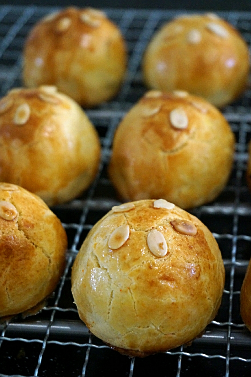 Kitchen Corner: Shanghai Mooncake