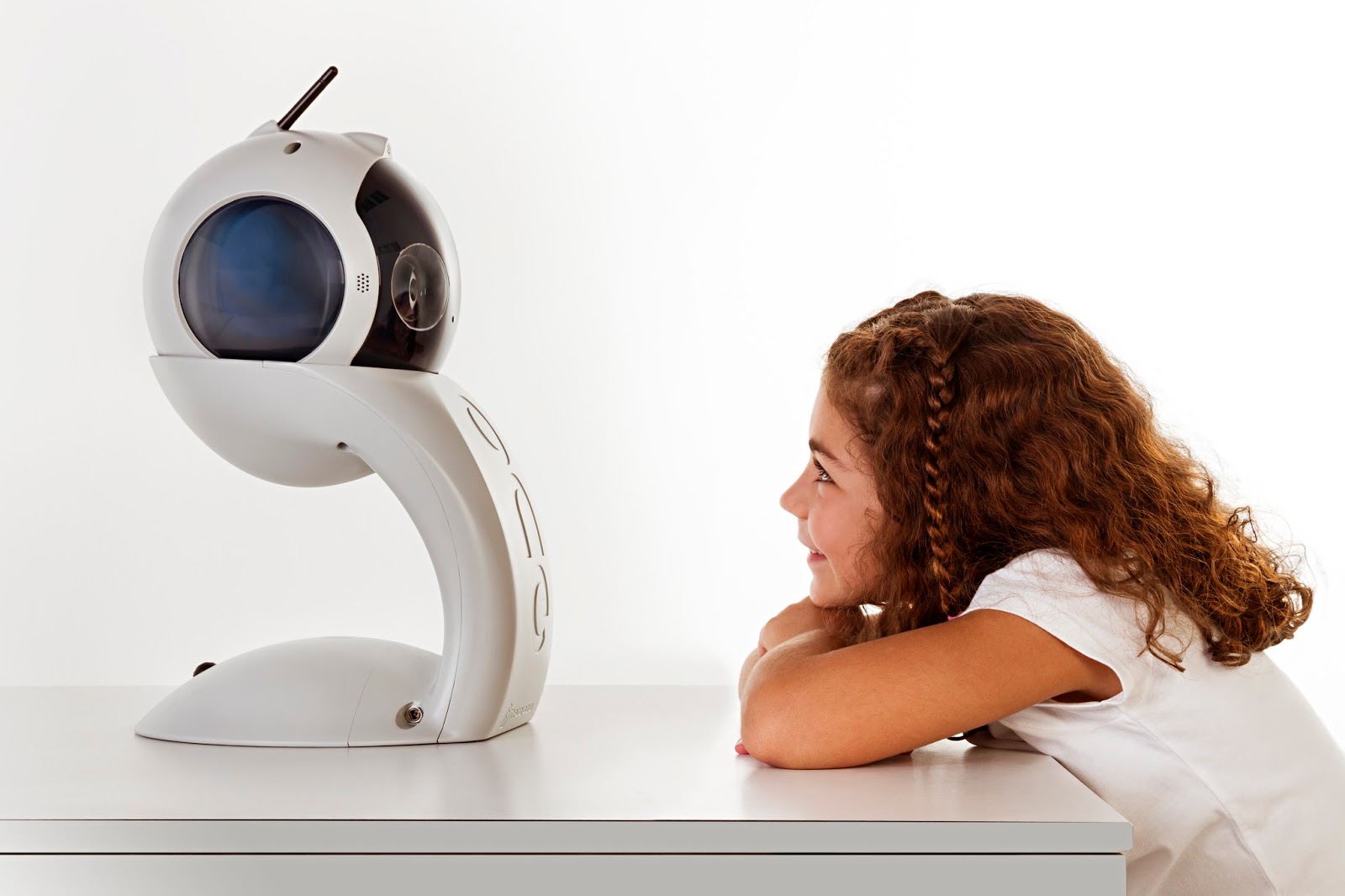 Q.bo One Programmable AI Robot for Kids and Hobbyists | TAKWEB