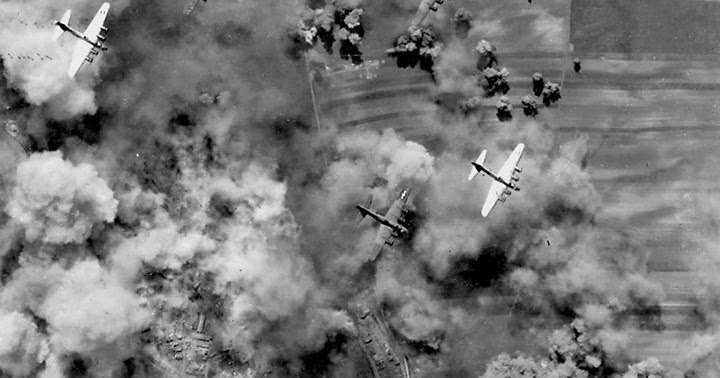 Asian Defence News: B-17 Fortress bombers flying from Italy on a raid ...