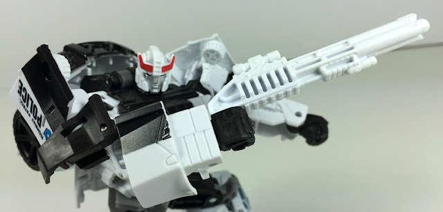 Toybox Soapbox: Transformers Combiner Wars Prowl Review