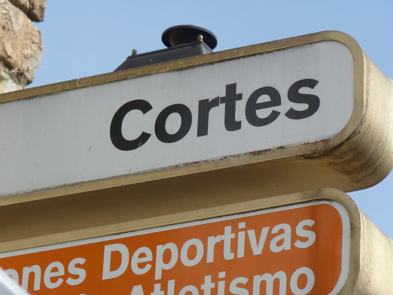 Ubrique en verde: III-Carteles para pensar.