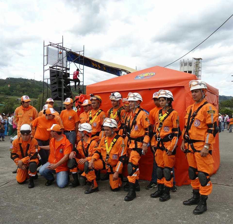 DEFENSA CIVIL COLOMBIANA: HISTORIA DE LA DEFENSA CIVIL COLOMBIANA